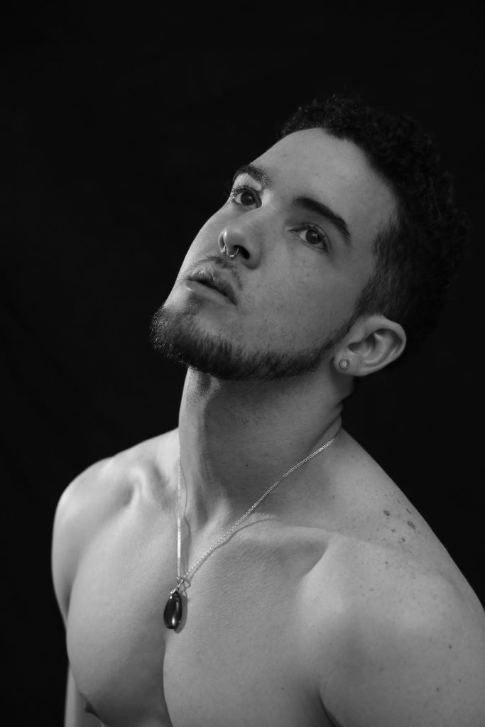 Biografía - Brian Estévez